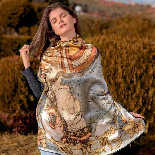 Ancient Greek Scarves Mycenaean large square silk scarf - GLAMI.gr