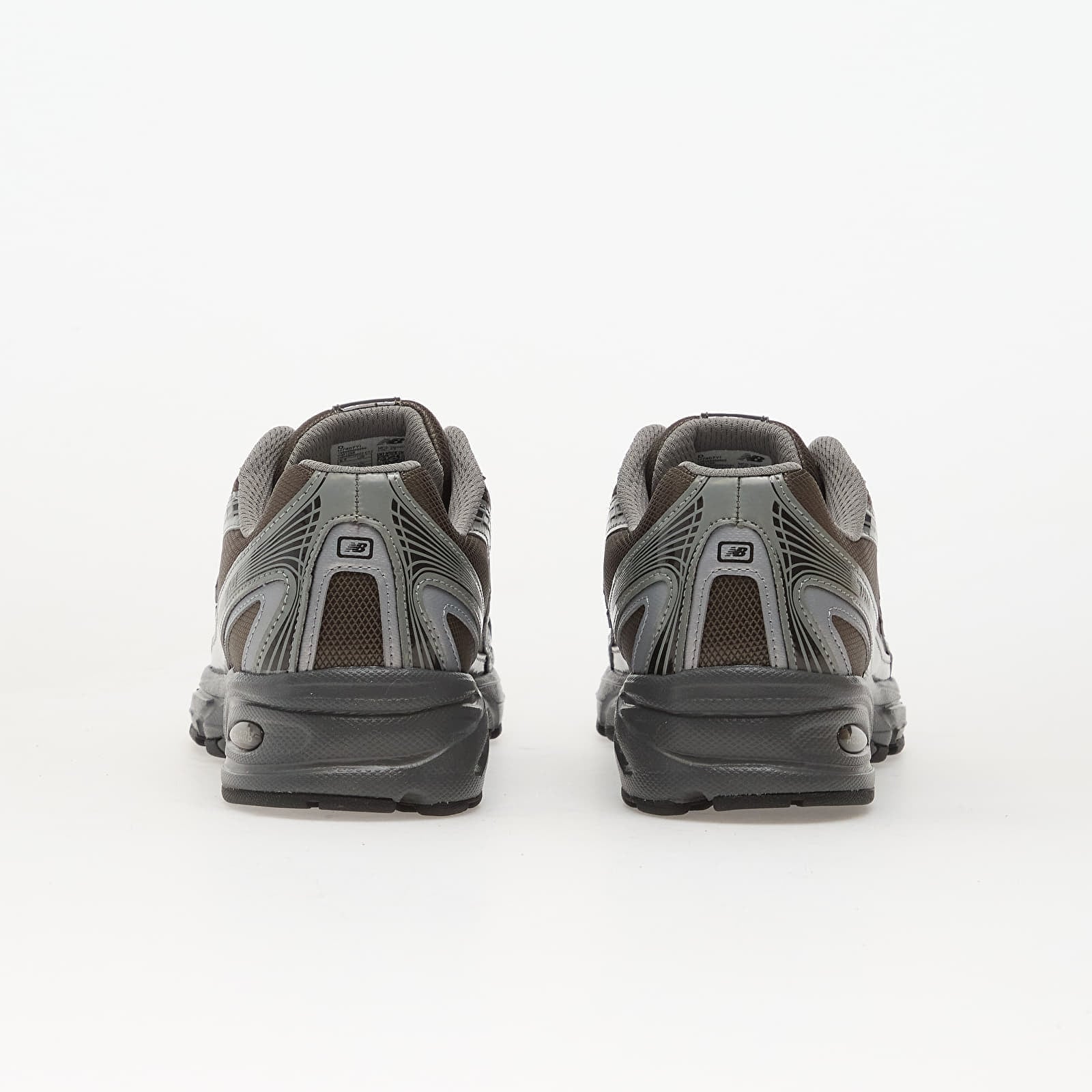 New Balance 740 Black Metallic/ Castlerock Pfp - GLAMI.gr