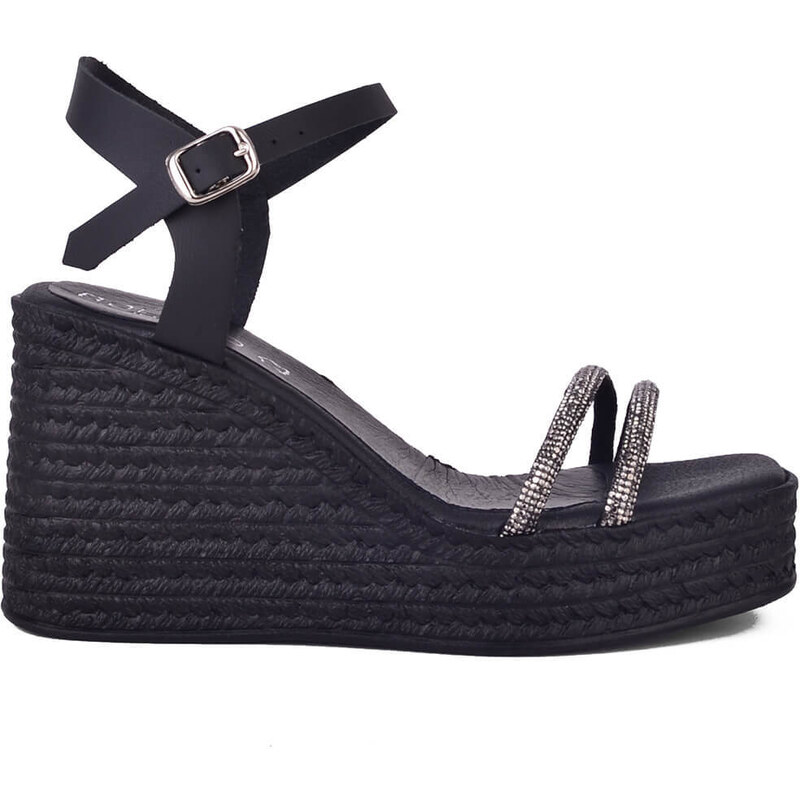 My way shoes Γυναικεία μαύρη τετράγωνη πλατφόρμα με strass - GLAMI.gr