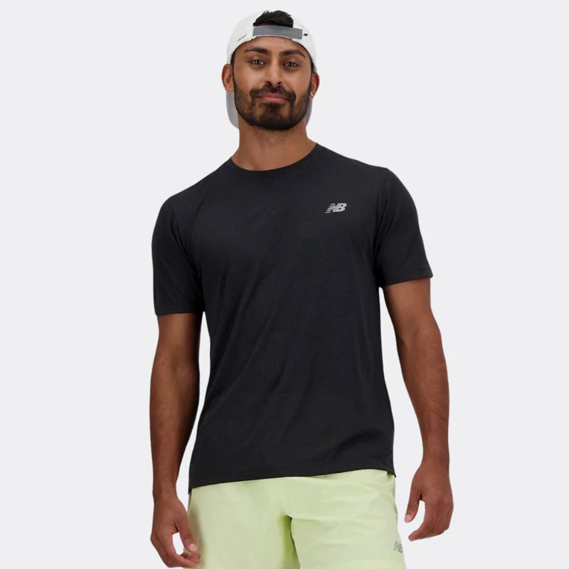 NEW BALANCE Athletics Run T-Shirt Ανδρική Κοντομάνικη Μπλούζα σε Μαύρο ...